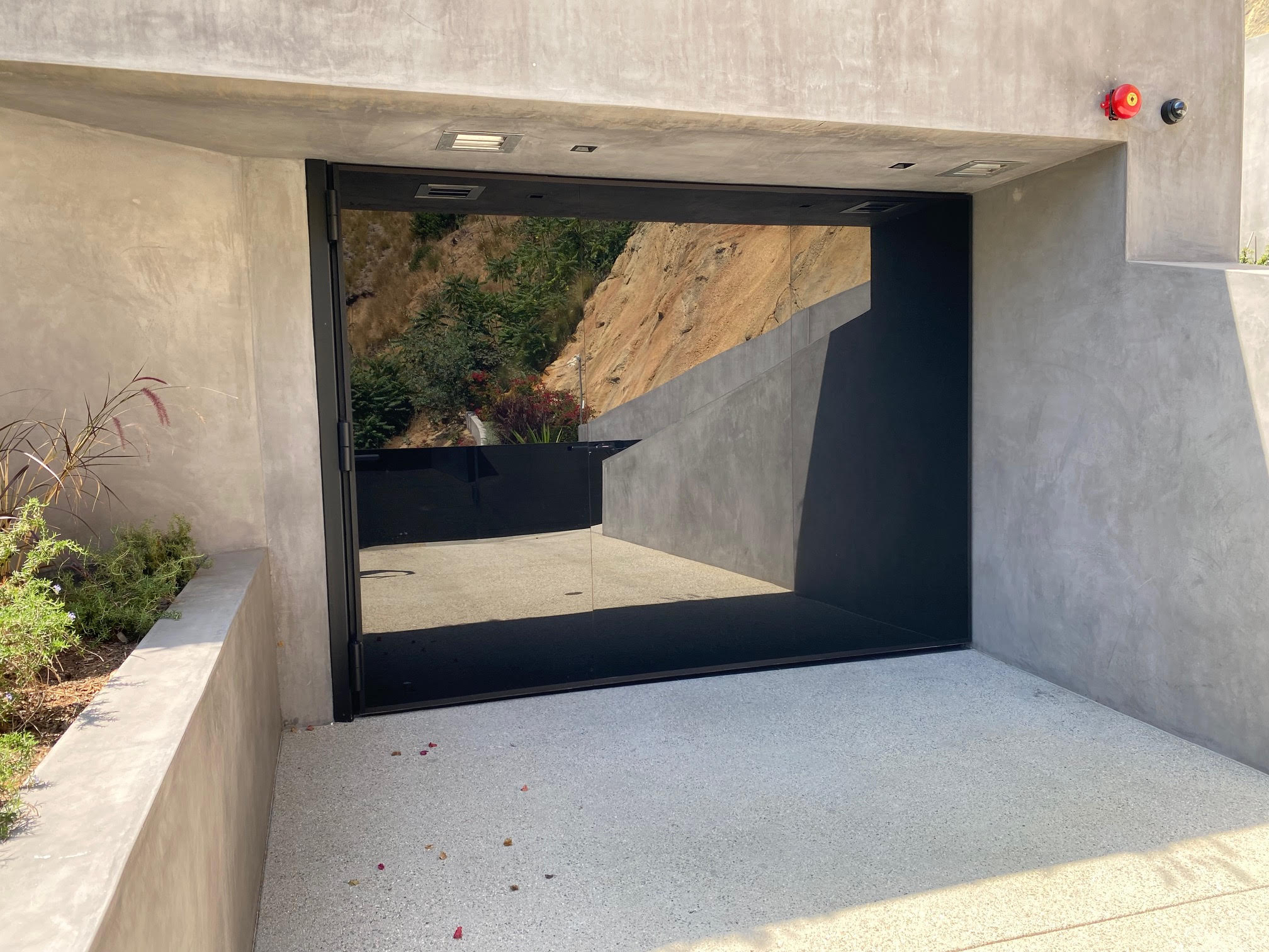 frameless glass gate with operators on Sunset View